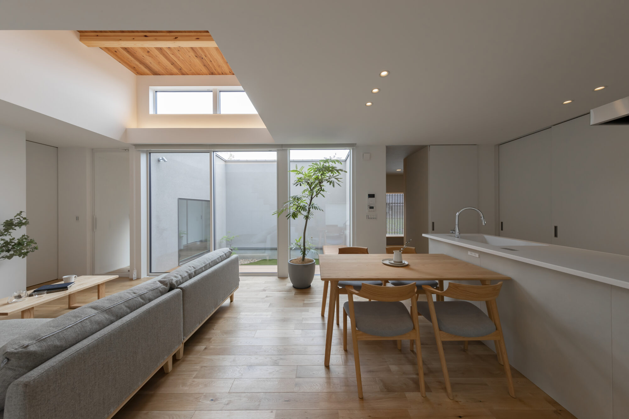 褒められ和モダン 中庭を囲む家 | 建築事例 | 浜松市の工務店ARRCH(アーチ)